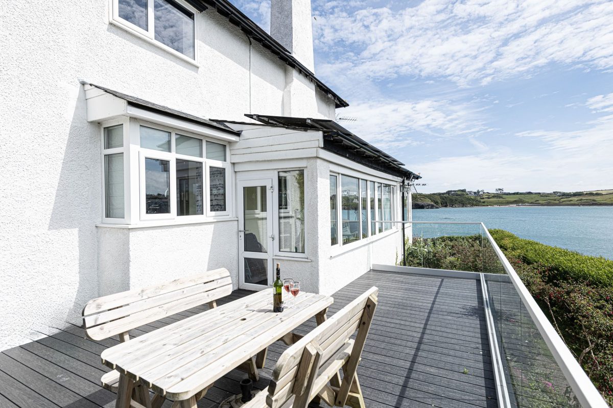 The Moorings - Anglesey holiday cottage by the sea